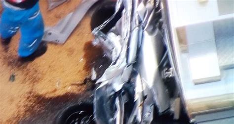 阪神高速5号湾岸線 深江浜ic付近で渋滞中の車列に大型トラックが突っ込む多重事故「車4台が絡む玉突きで軽乗用車大破し男女2人死亡、厚さ約30
