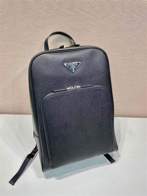 프라다 2024 2vz102 사피아노 레더 백팩 가방 백 배낭 가로30x폭12x세로43cm 백팩 Replicacomanie