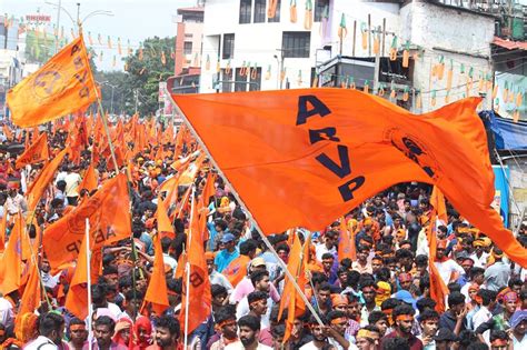 സഖാക്കളില്‍ നിന്നും പെണ്‍കുട്ടികളെ സംരക്ഷിക്കണം വനിതാ മതിലുമായി എബിവിപിയും