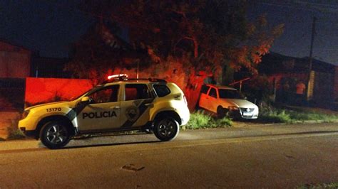 Mulher é morta várias facadas dentro de uma casa em Fazenda Rio