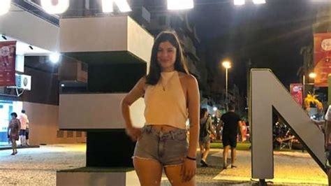 Las Fotos De La Ex Niñera De Pampita En Brasil Caras