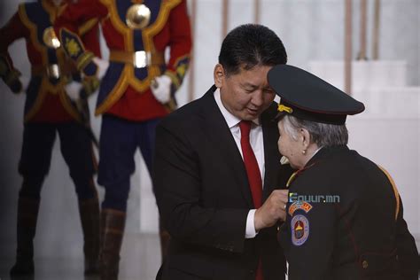 ФОТО П Цэрэндагва Н Сувд нар Хөдөлмөрийн баатар Б Жаргалсайхан Д Гүрсэд нар Ардын жүжигчин