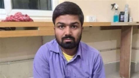 Bihar Labourers Fake Videos Case Sc Dismisses Manish Kashyaps Plea To