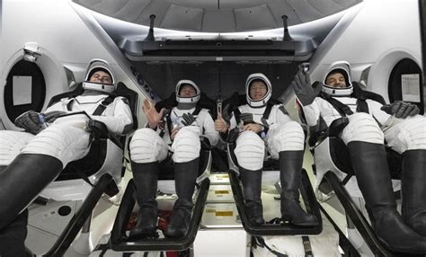 Spacex太空船重返地球 4太空人最期待洗熱水澡 美國即時 美國 世界新聞網