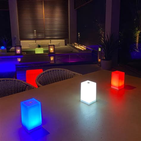 Pack Cub And Key Pack Of Three Cub Table Lamps And One Remote Control