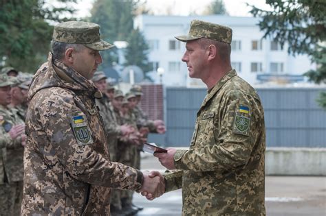 З нагоди Дня автомобіліста і дорожника відзначено військовослужбовців підпорядкованих