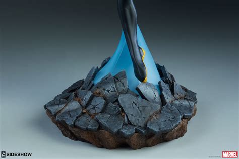 Avengers Assemble Wasp Statue Geekalerts