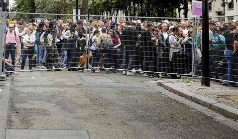 „organisation Ist Beschissen“ Riesen Chaos Zu Beginn Der