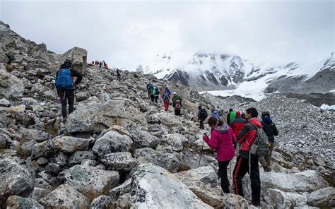 Inexperienced Climbers Are Causing Dangerous Traffic Jams On Mount Eve