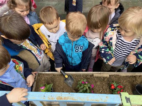 Цветна шарена планета Матичен објект ЈУДГ ОЦ Кочо Рацин