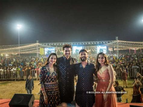 Chabutro Team Promotes The Film During Navratri See Pics Gujarati Movie News Times Of India