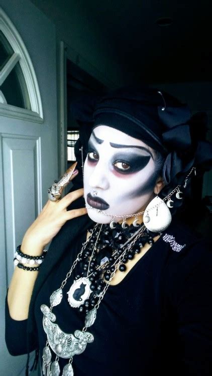 Goth Makeup For Dark Skin A Complete Guide To Cree Tumbex