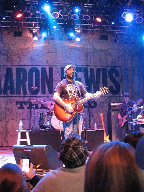 Meet Aaron Lewis Lead Vocalist Rhythm Guitarist And Founding Member