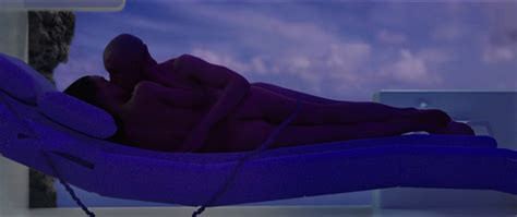 Голая Шарлотта Ле Бон в Realive