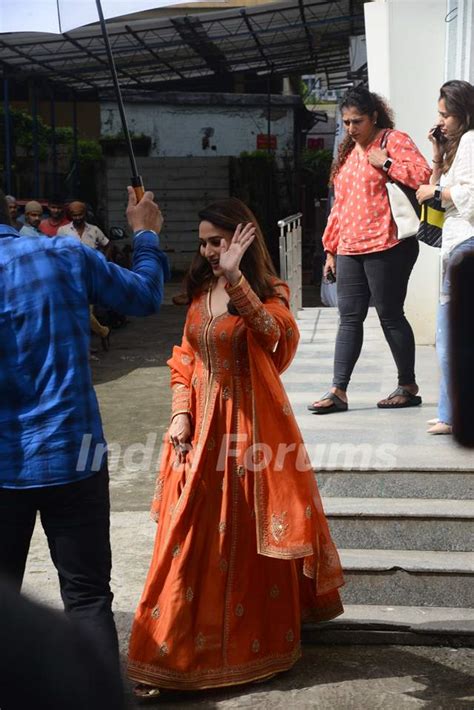 Madhuri Dixit Spotted In The City Photo 559839