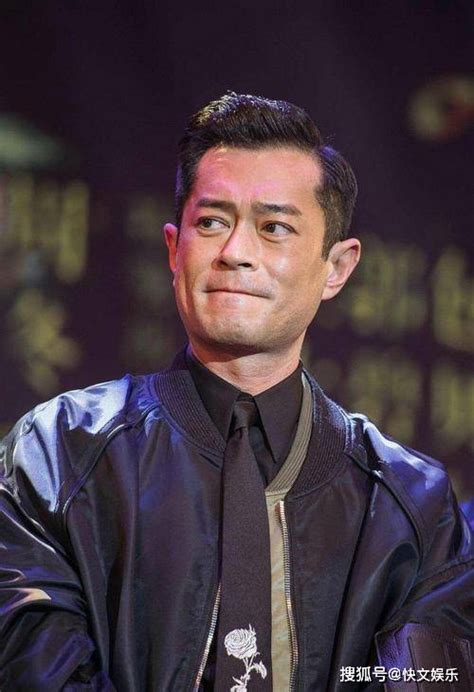 54岁古天乐每月需发400万工资！签约近一半香港艺人，压力非常大