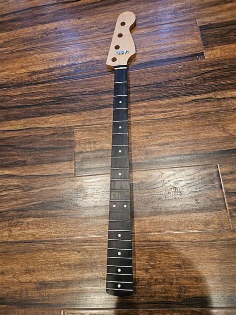 Warmoth Jazz Bass Neck 2010s Satin Reverb