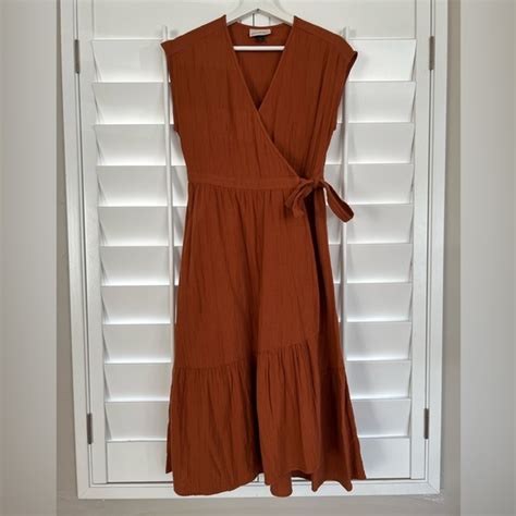 Universal Thread Dresses Universal Thread Terracotta Wrap Midi