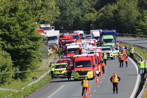Lot Et Garonne Accident Entre Un Bus Et Un Camion Deux Hélicoptères