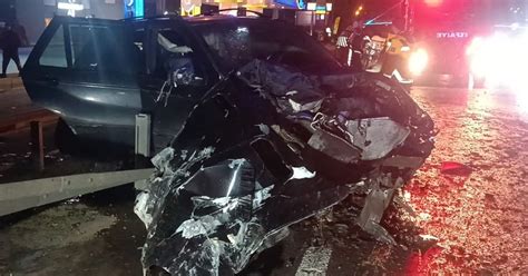 takla atan otomobil 300 metre sürüklendi sürücü olay yerinden kaçtı