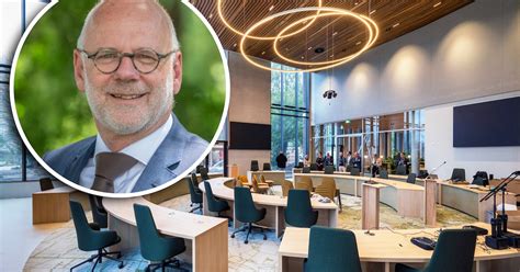 Deze Burgemeester Nam Twee Maanden Vrij Om ‘mens In Zichzelf Weer Te