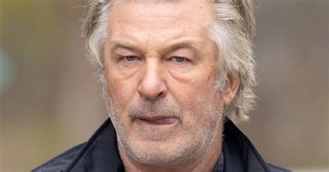 알렉 볼드윈 총기 사고 유족과 합의