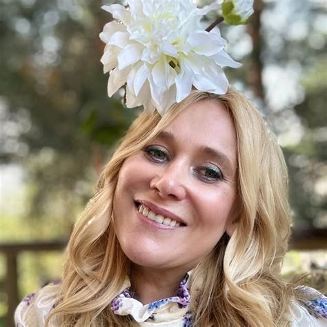 Любовь Алипова Lubovalipova • Threads Say More