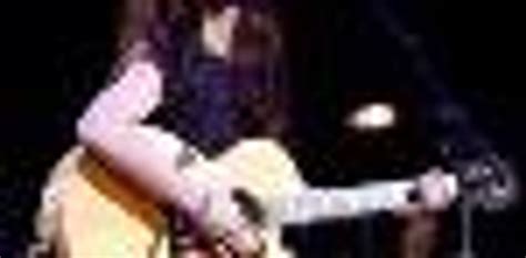 Nashville Rising Benefit Concert Sandra Bullock Straps On A Guitar