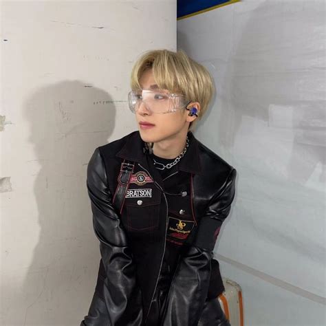 在期待下一次開演唱會的淵擔 thwkdyd Threads Say more