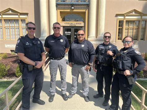 Hanford Police Promoting Four Officers News