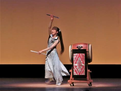 女流太鼓師 龍桜朱泉 第22回江戸川区太鼓連盟発表会 第21回盆太鼓日本一コンテスト にてゲスト演奏