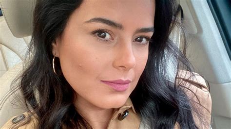 Aos 46 Anos Luciele Di Camargo Exibe Corpo Delineado Ao Desfilar De