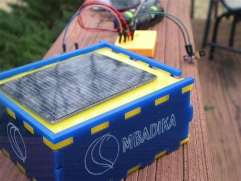 How To Build A Solar Powered Usb Charger For Your Phone