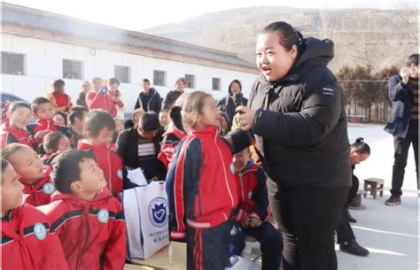 中国青年志愿者优秀个人！市优毕、专业第一来看这个上大女孩初心如磐的七载青春志愿行！焦安兴上海市社会