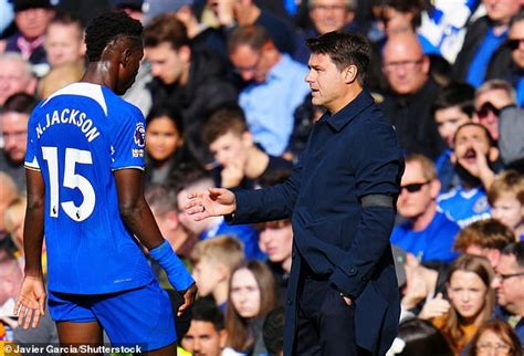 Mauricio Pochettino Calls Out Dangerous Alan Shearer Criticism Of
