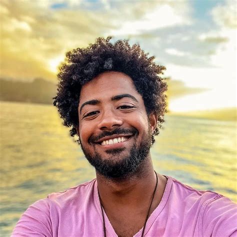 Hilar Fotos 3 Fotos Letras Mus Br