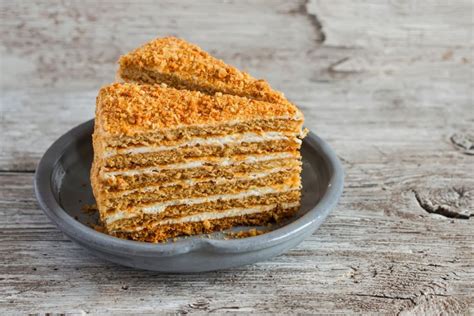 Медовый торт Наполеон простой и вкусный рецепт как приготовить пошагово