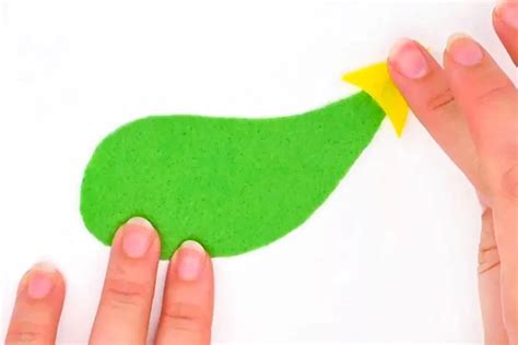 آموزش ساخت کاردستی اژدها با نمد برای کودکان