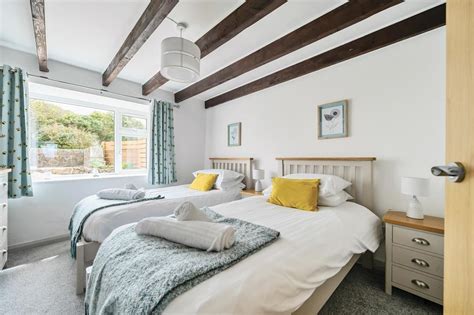 Stags 10 Bedroom Property For Sale In Coverack