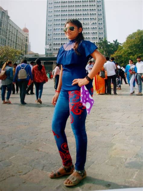 Leggings In Hindi Meaning