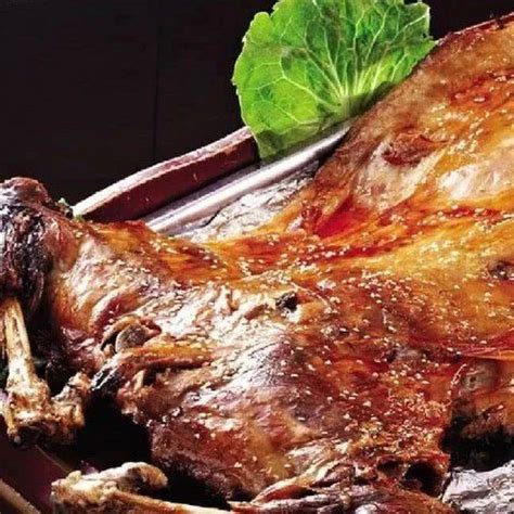 曾庆伟谈吃游牧风韵烤全羊 武汉 饮食 烤制
