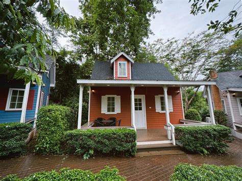 Readme Me เที่ยวกาญจนบุรี ทองผาภูมิ บ้านอีต่องปิล็อก 2 วัน 1 คืน 🌳