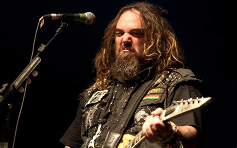 Sepultura não penso nessa ideia há muito tempo diz Max sobre