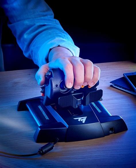 Thrustmaster - TWCS Throttle | Aerosoft Shop