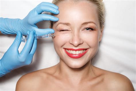 Toxina Botulínica Dermatho Clin Clínica de Estética Avançada