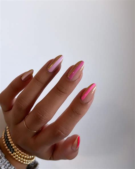 30 Seriously Cute Pink Nail Designs For The Girly Girls Haul Of Fame