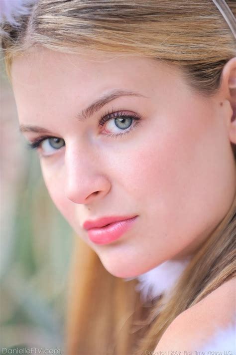 Pin By Rousteau Valentin On Danielle Beauty Beautiful Face Ftv Girls