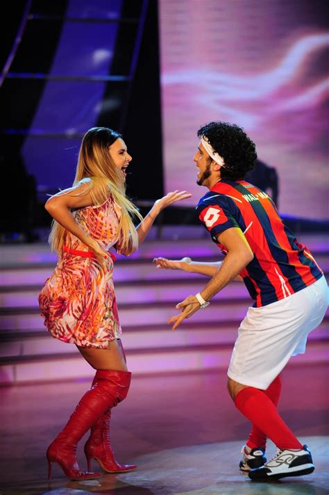 Hot Pose Silvina Escudero BelÉn Francese Eliminada De Bailando 2010