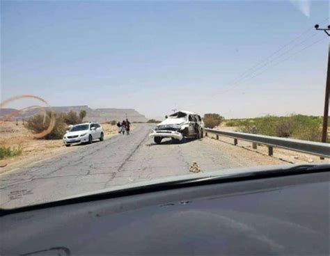 كان عائدًا من الخليج وفاة طبيب يمني وزوجته وابنه في حادث مروري مروع