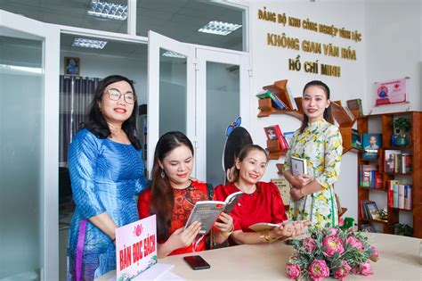 Xây dựng Không gian văn hóa Hồ Chí Minh trong CNVC LĐ